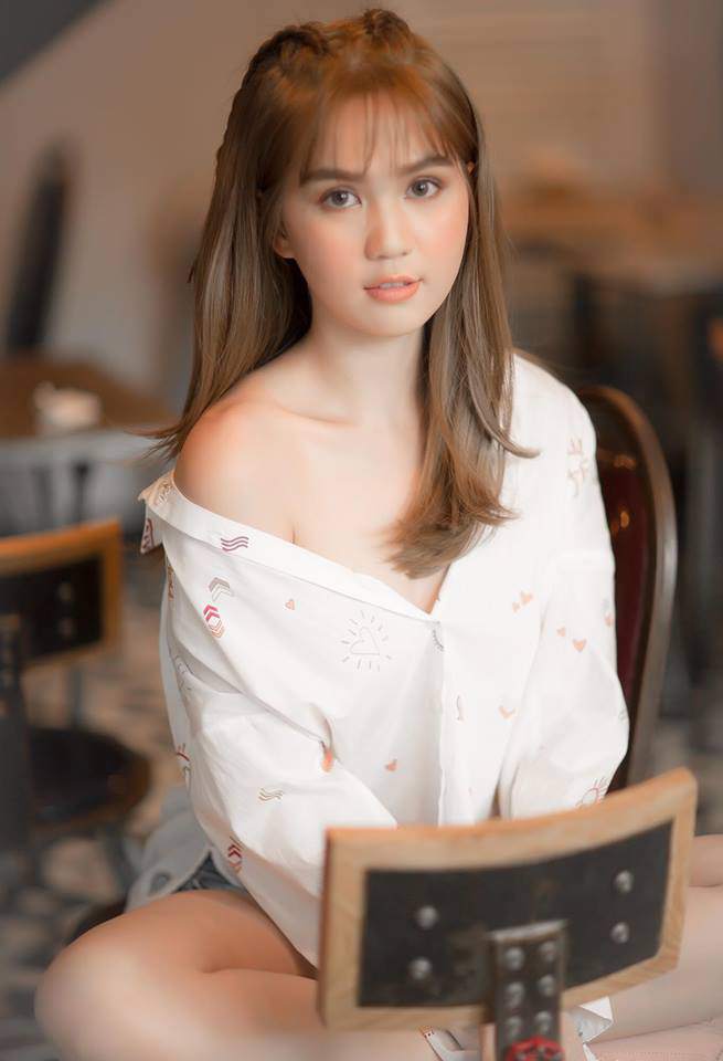 Ngọc Trinh để Vòng 1 ‘bốc Hơi Vì Không ít Lỗi Lầm Khi Chọn Váy áo