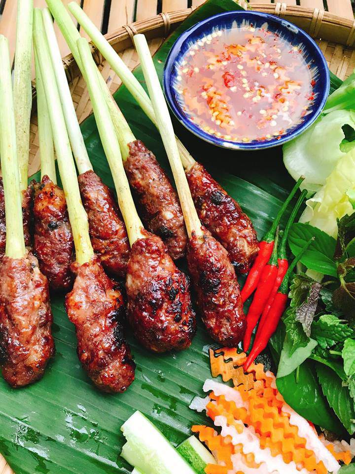 Bò cuộn sả nướng kiểu này thơm lừng, cả nhà không ngừng xin thêm cơm ...